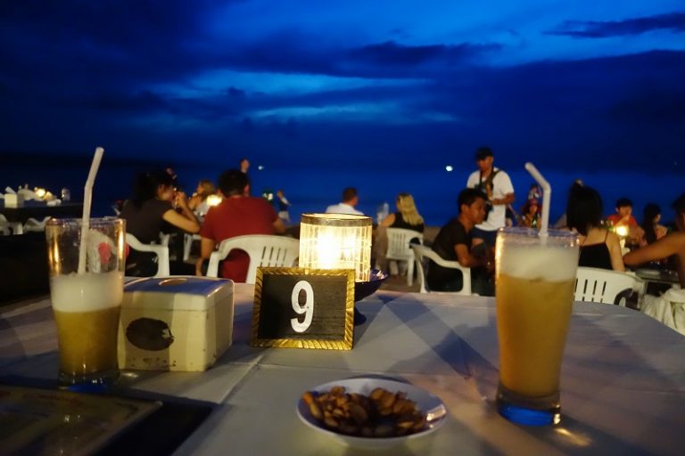 Seafood Dinner at Ganesha Cafe, Jimbaran Bay - Scenes From Nadine