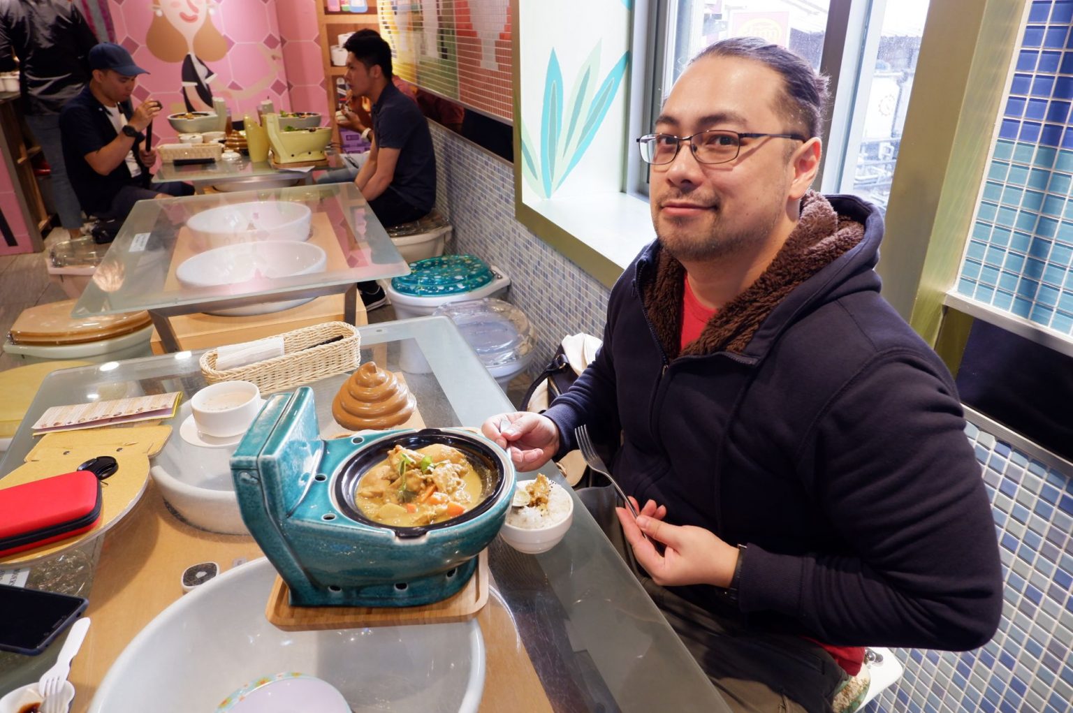 Modern Toilet: Bathroom-Themed Restaurant in Taiwan - Scenes From Nadine